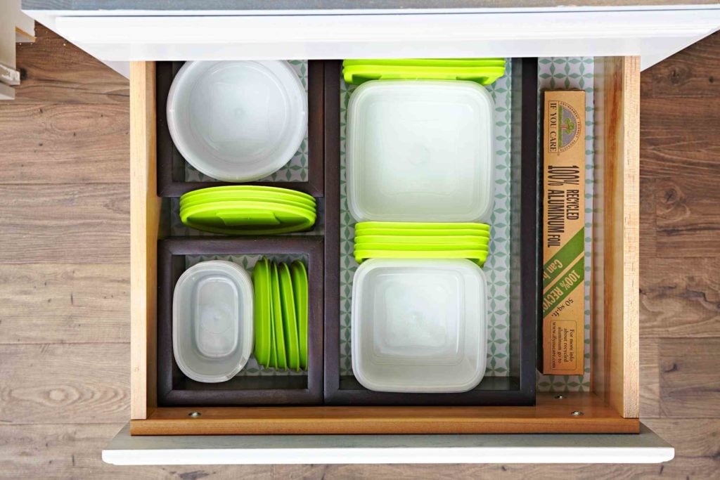 Use Boxes To Divide Your Drawers - StyleMag - Style Degree
