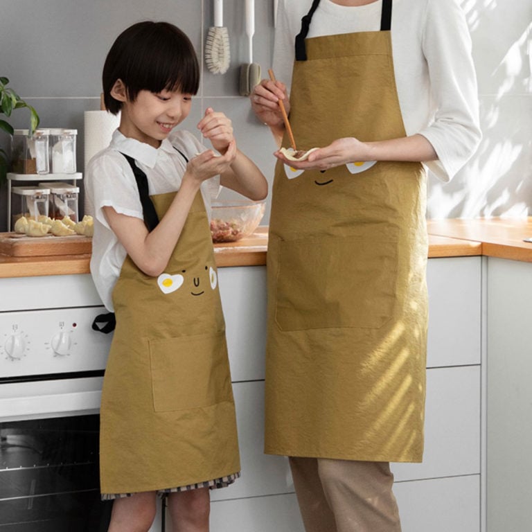 Family & Kids Kitchen Apron | Cook With Children | Style Degree
