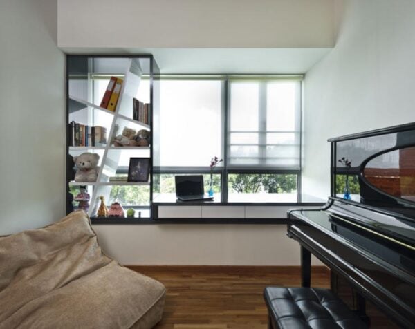 Bay window reading nook statement book shelf - StyleMag - Style Degree