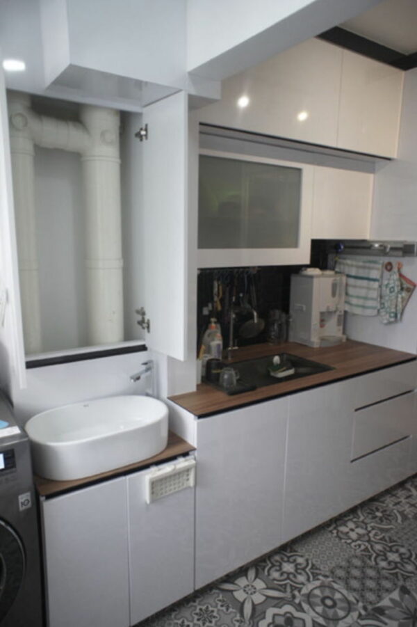 Box Up Pipes With Kitchen Cabinets - StyleMag - Style Degree