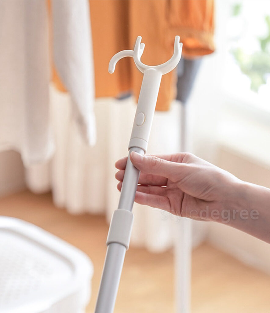 Pristine Retractable Laundry Hanging Rod | Service Yar Essentials