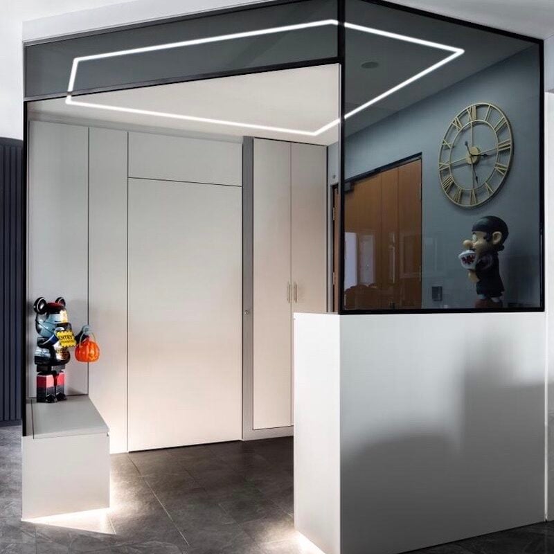 Mini Lobby Entryway - StyleMag - Style Degree